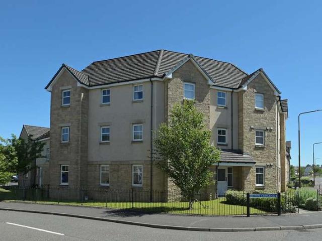 2 Bedroom Ground Flat