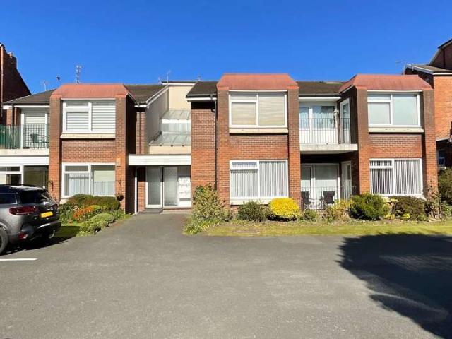 2 Bedroom Ground Flat