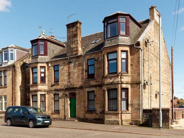 2 Bedroom Ground Flat