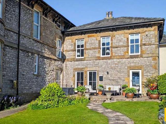 2 Bedroom Ground Flat
