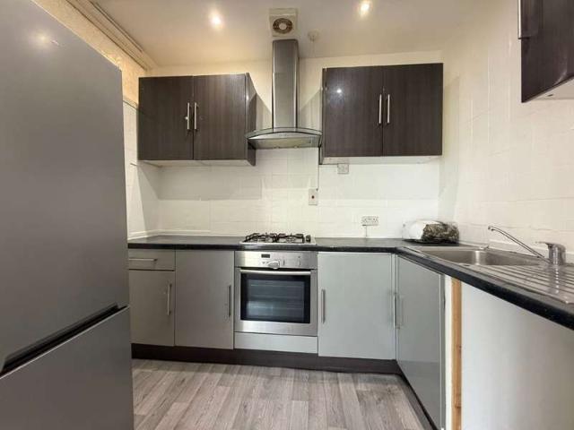 2 Bedroom Ground Flat