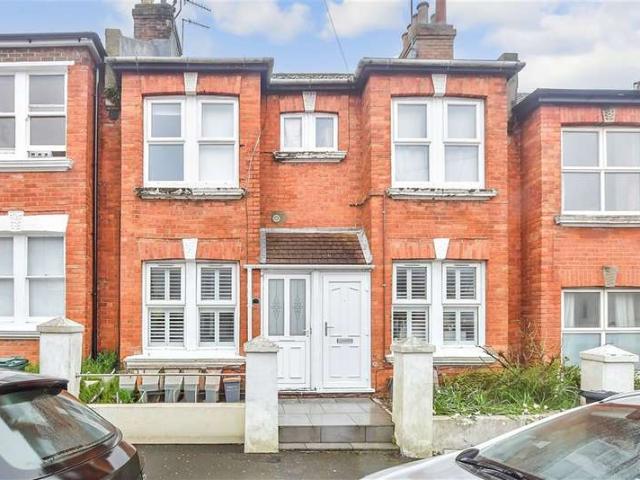 2 Bedroom Ground Flat