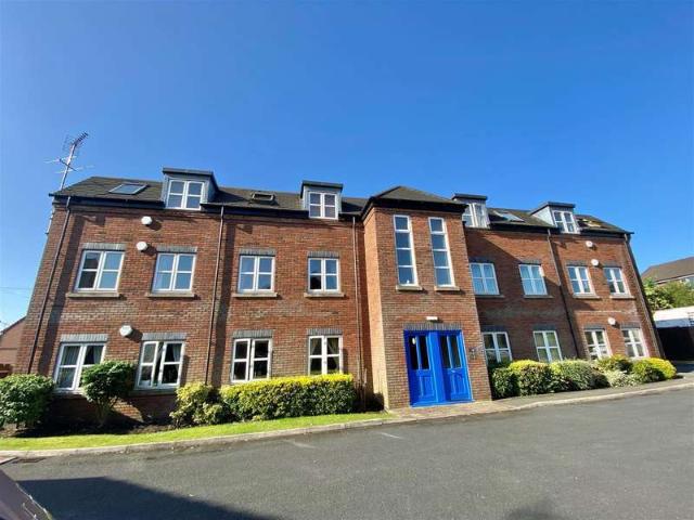 2 Bedroom Ground Flat