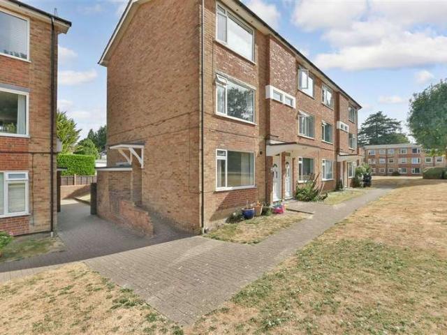 2 Bedroom Ground Flat
