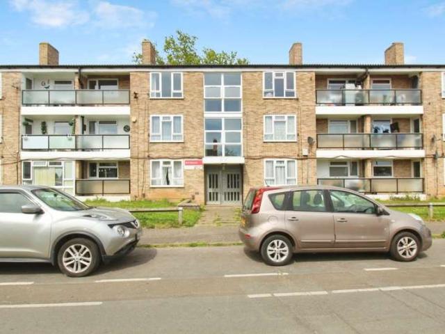 2 Bedroom Ground Flat