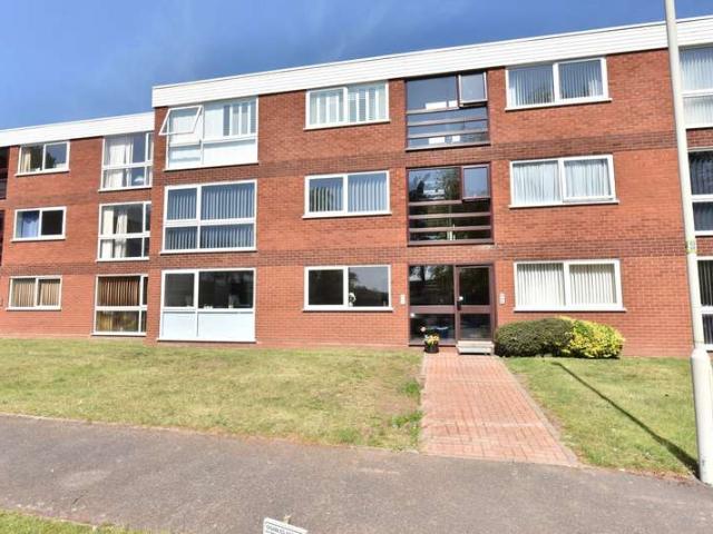 2 Bedroom Ground Flat