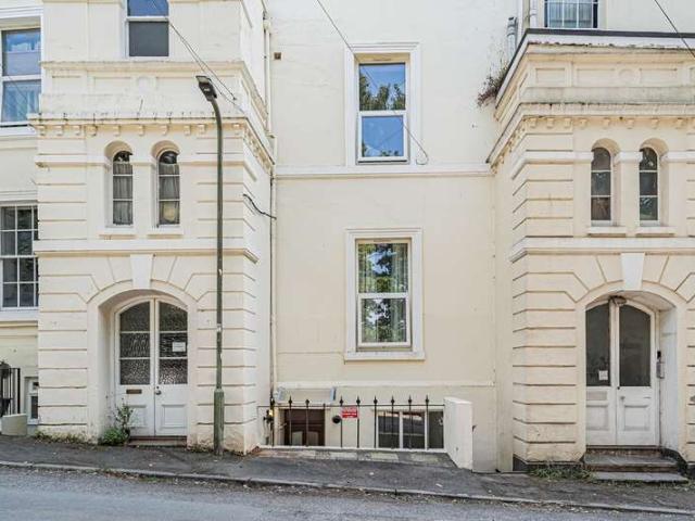 2 Bedroom Ground Flat