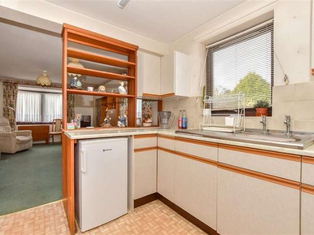 2 Bedroom Ground Flat
