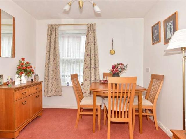 2 Bedroom Ground Flat