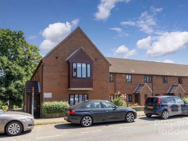 2 Bedroom Ground Flat