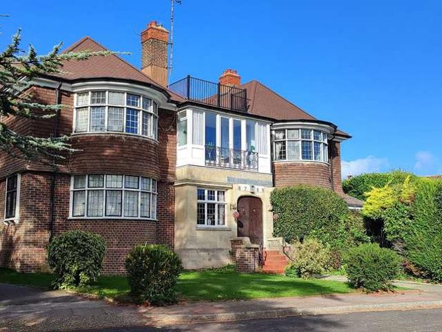 2 Bedroom Ground Flat