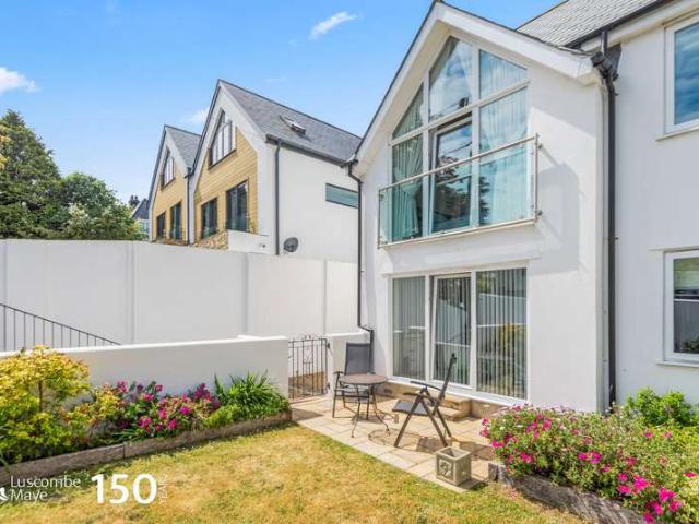 2 Bedroom Ground Flat
