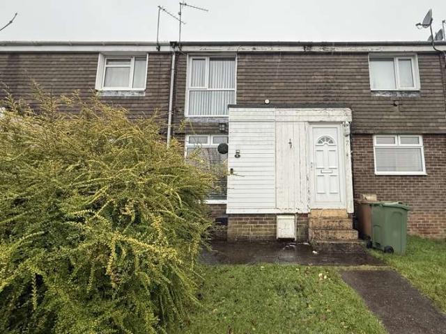 2 Bedroom Ground Flat