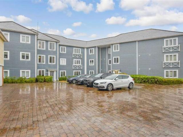 2 Bedroom Ground Flat