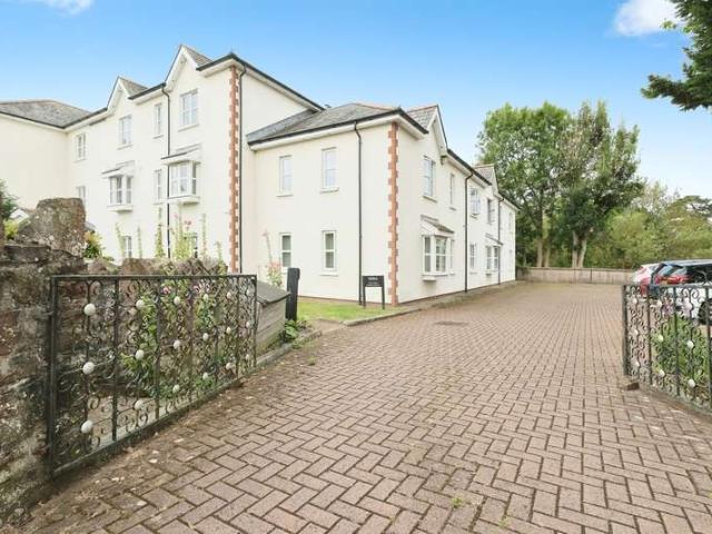2 Bedroom Ground Flat