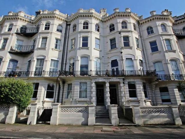 2 Bedroom Ground Flat