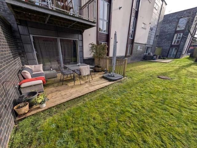 2 Bedroom Ground Flat