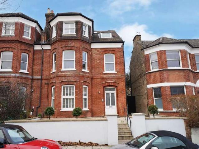 2 Bedroom Ground Flat