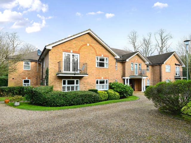 2 Bedroom Ground Flat