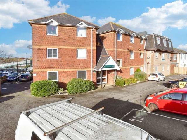 2 Bedroom Ground Flat