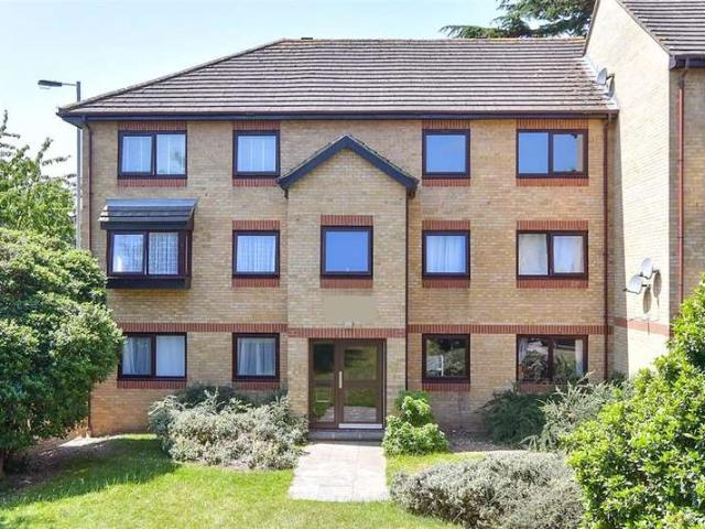 2 Bedroom Ground Flat