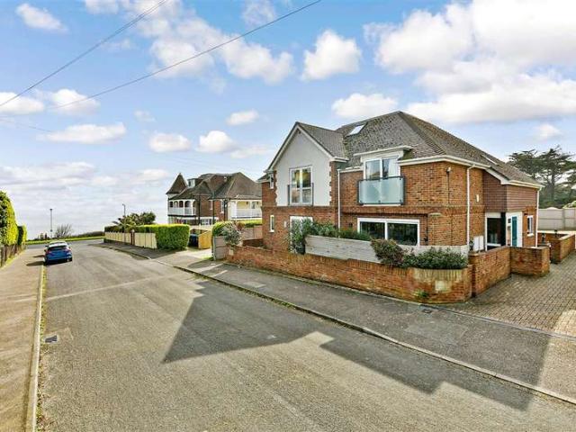 2 Bedroom Ground Flat