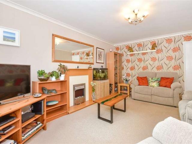 2 Bedroom Ground Flat