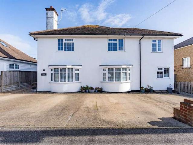2 Bedroom Ground Flat