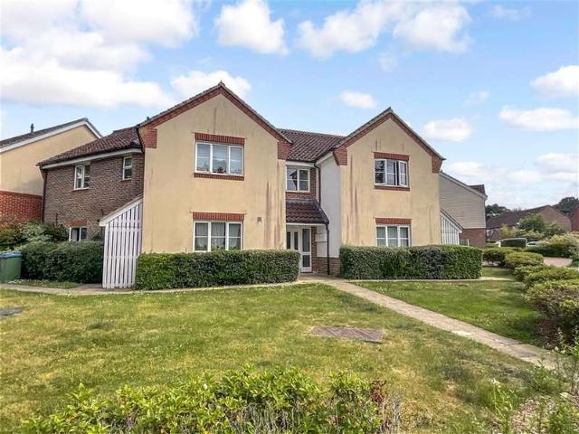 2 Bedroom Ground Flat