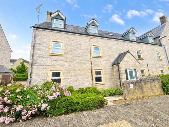 2 Bedroom Ground Flat
