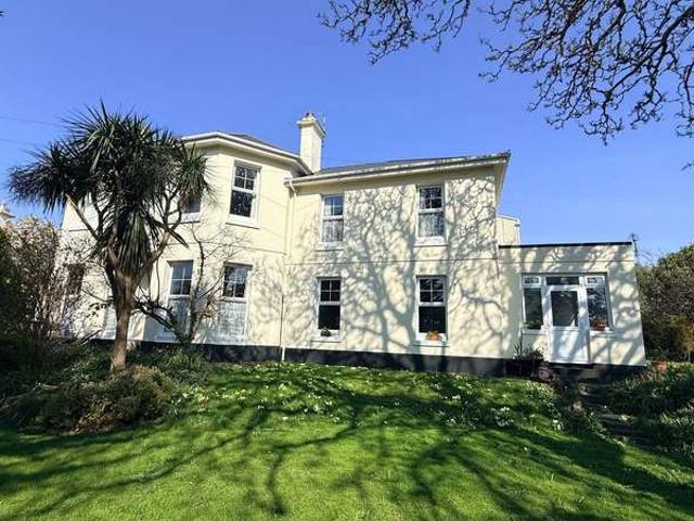 2 Bedroom Ground Flat