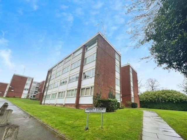 2 Bedroom Ground Flat