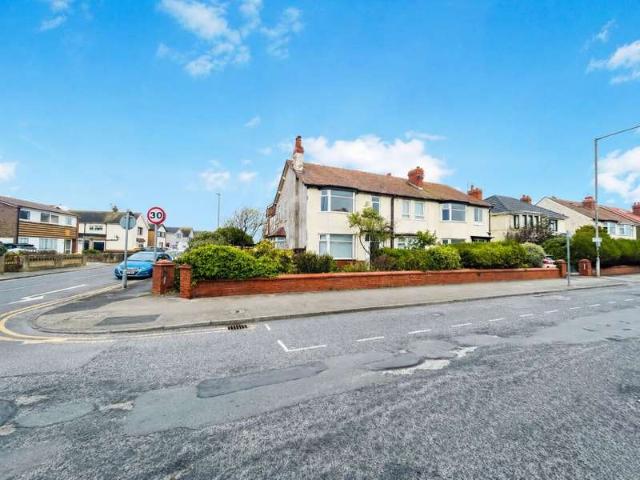 2 Bedroom Ground Flat
