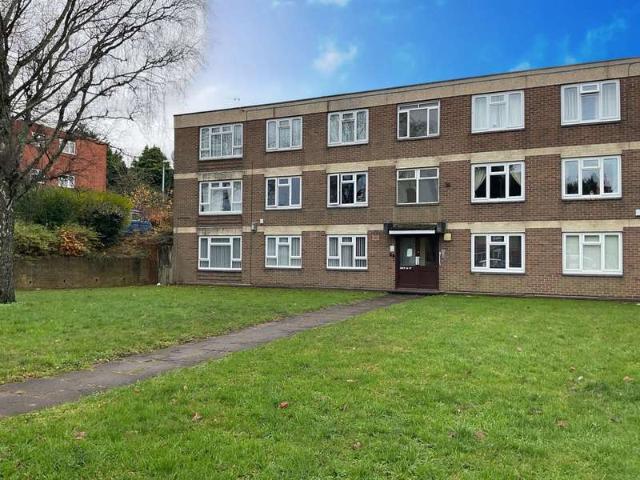 2 Bedroom Ground Flat
