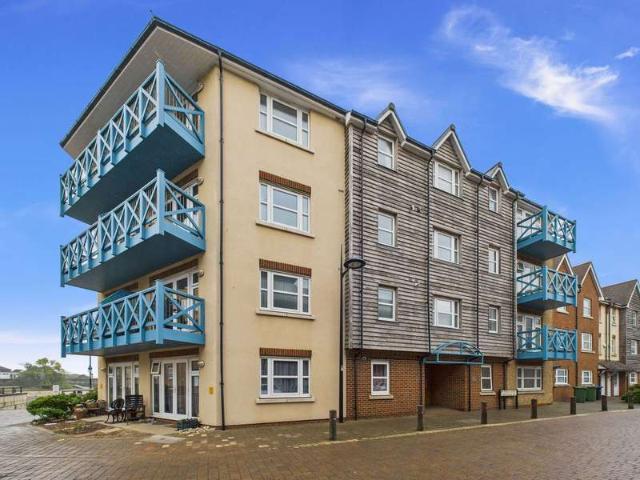 2 Bedroom Ground Flat