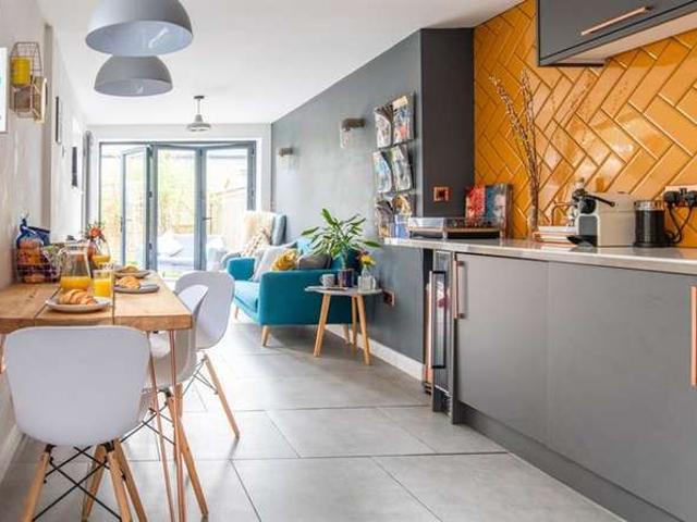 2 Bedroom Ground Flat