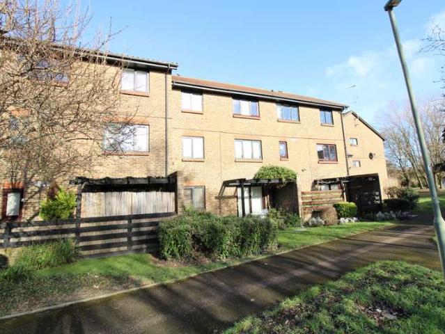 2 Bedroom Ground Flat