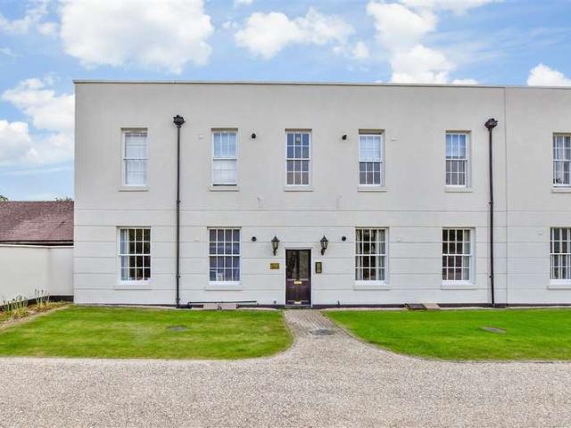 2 Bedroom Ground Flat