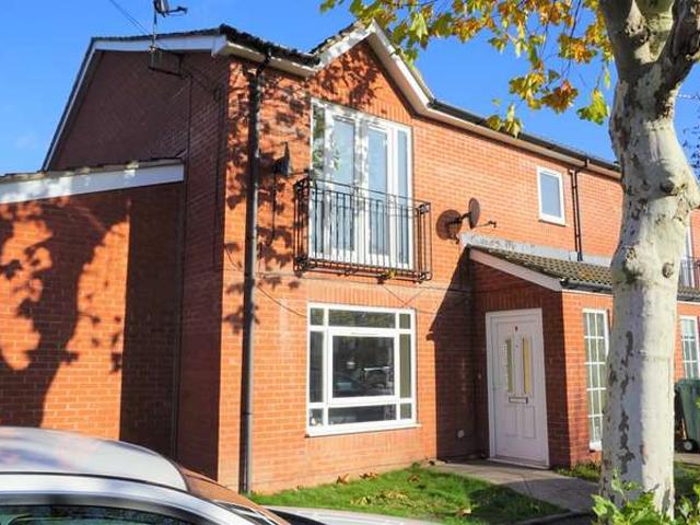 2 Bedroom Ground Flat
