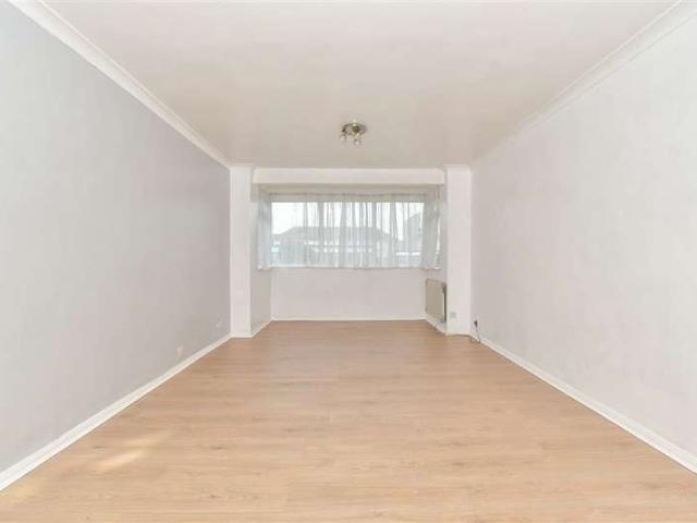 2 Bedroom Ground Flat