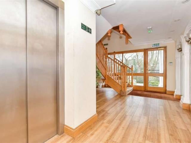 2 Bedroom Ground Flat