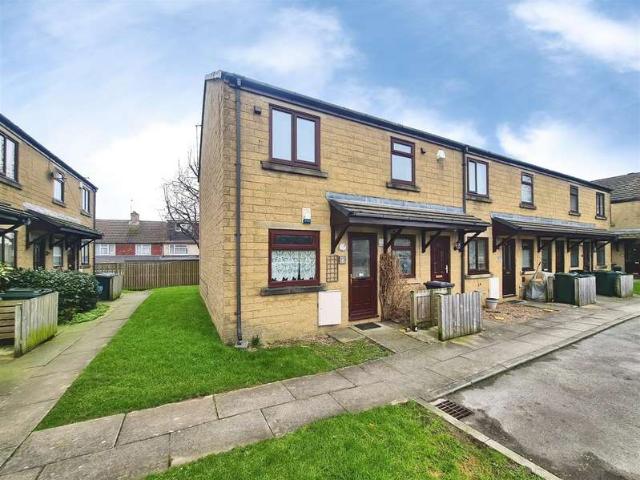 2 Bedroom Ground Flat