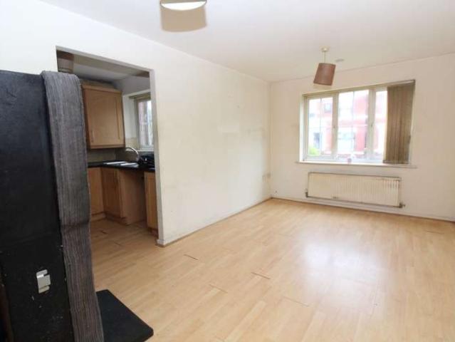 2 Bedroom Ground Flat