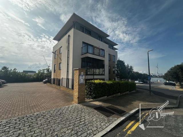 2 Bedroom Ground Flat