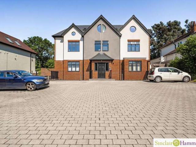 2 Bedroom Ground Flat