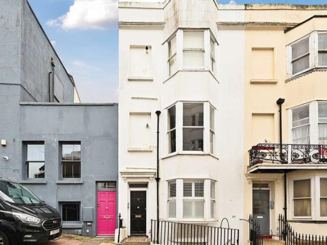 2 Bedroom Ground Flat