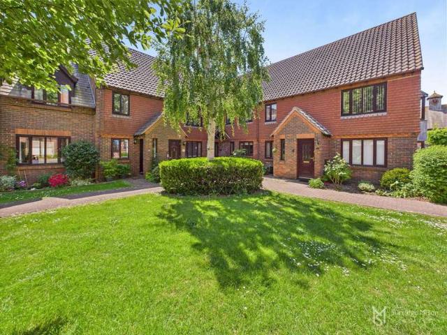 2 Bedroom Ground Flat