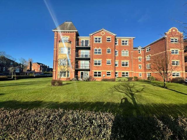 2 Bedroom Ground Flat
