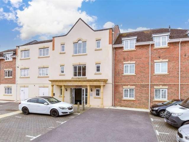 2 Bedroom Ground Flat