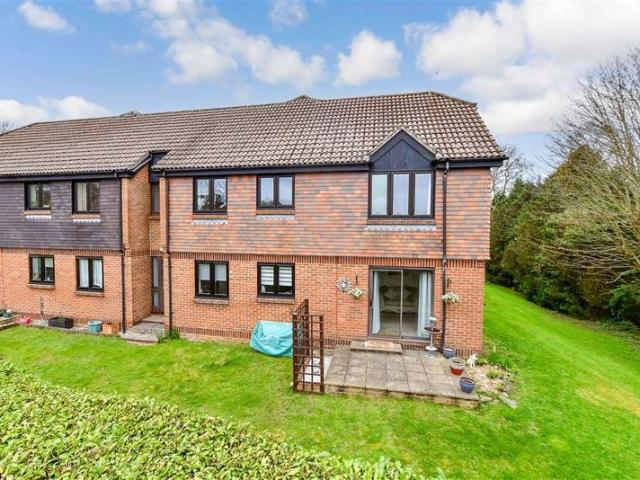 2 Bedroom Ground Flat